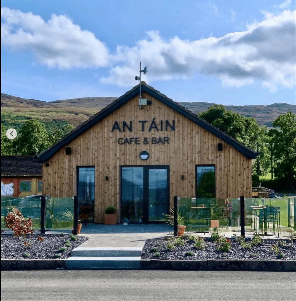 An Táin Cafe Bar – Baile Beag